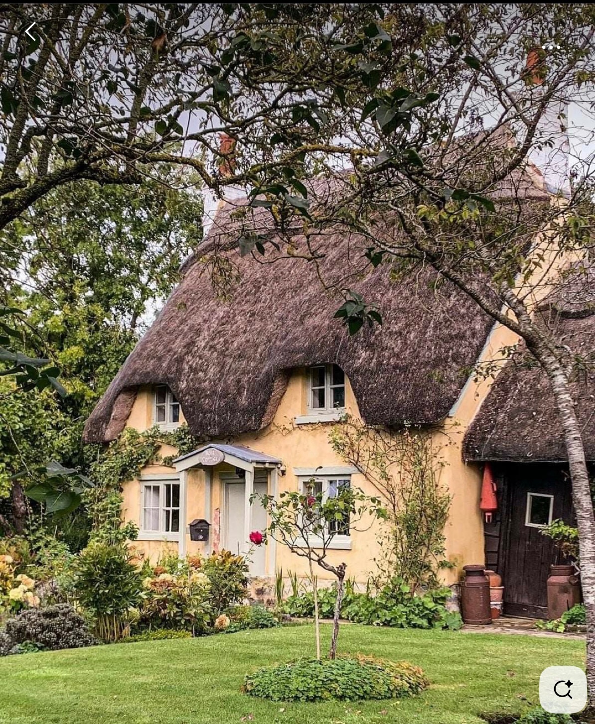 Jigsaw Puzzle | 80 pieces | Thatched Cottage, ENGLAND | Jigidi