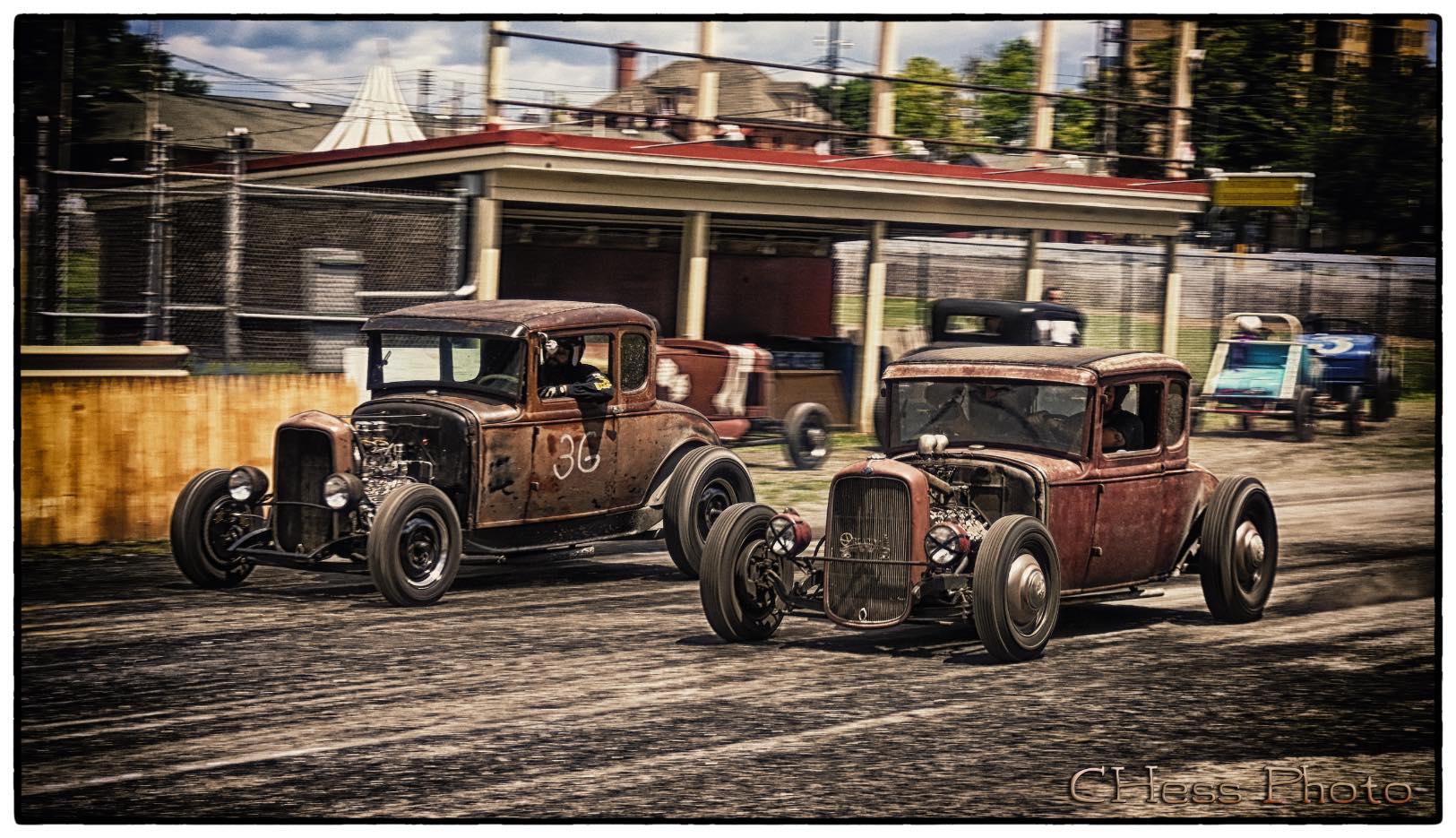 Solve Vintage Drag Races jigsaw puzzle online with 104 pieces