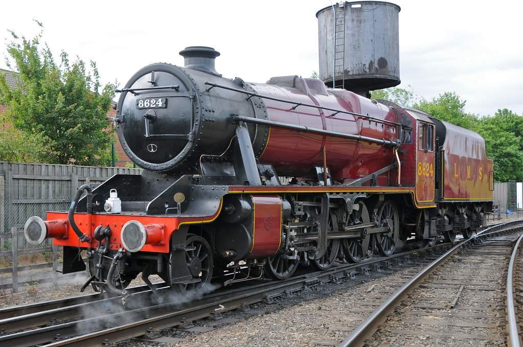 Solve LMSR Stanier 8F 2-8-0 (4)8624. jigsaw puzzle online with 70 pieces