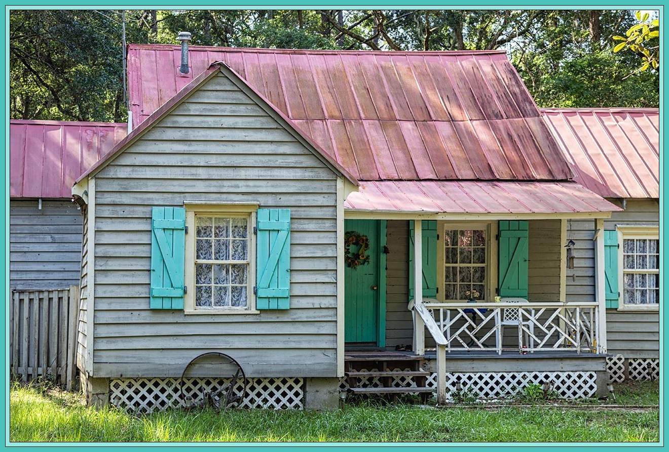 Puzzel | 77 stukjes | Gullah Geechee Home with ‘Haint Blue’ Painted ...