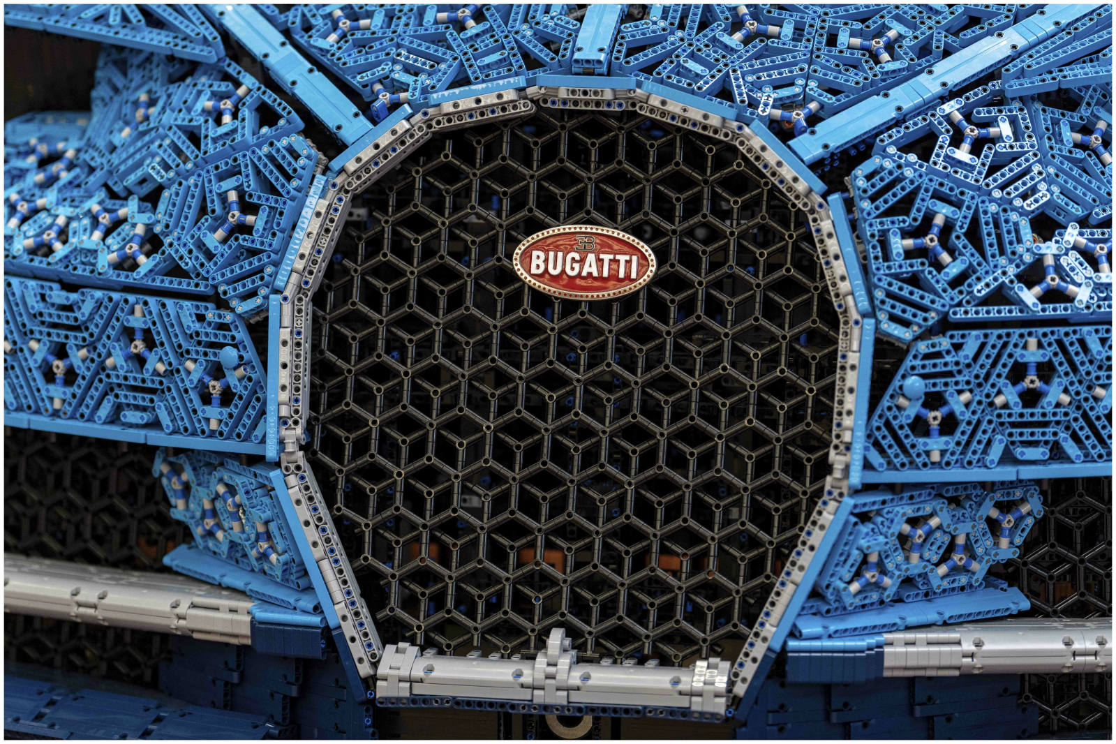 Solve Bugatti Chiron Lego Technic jigsaw puzzle online with 216 pieces