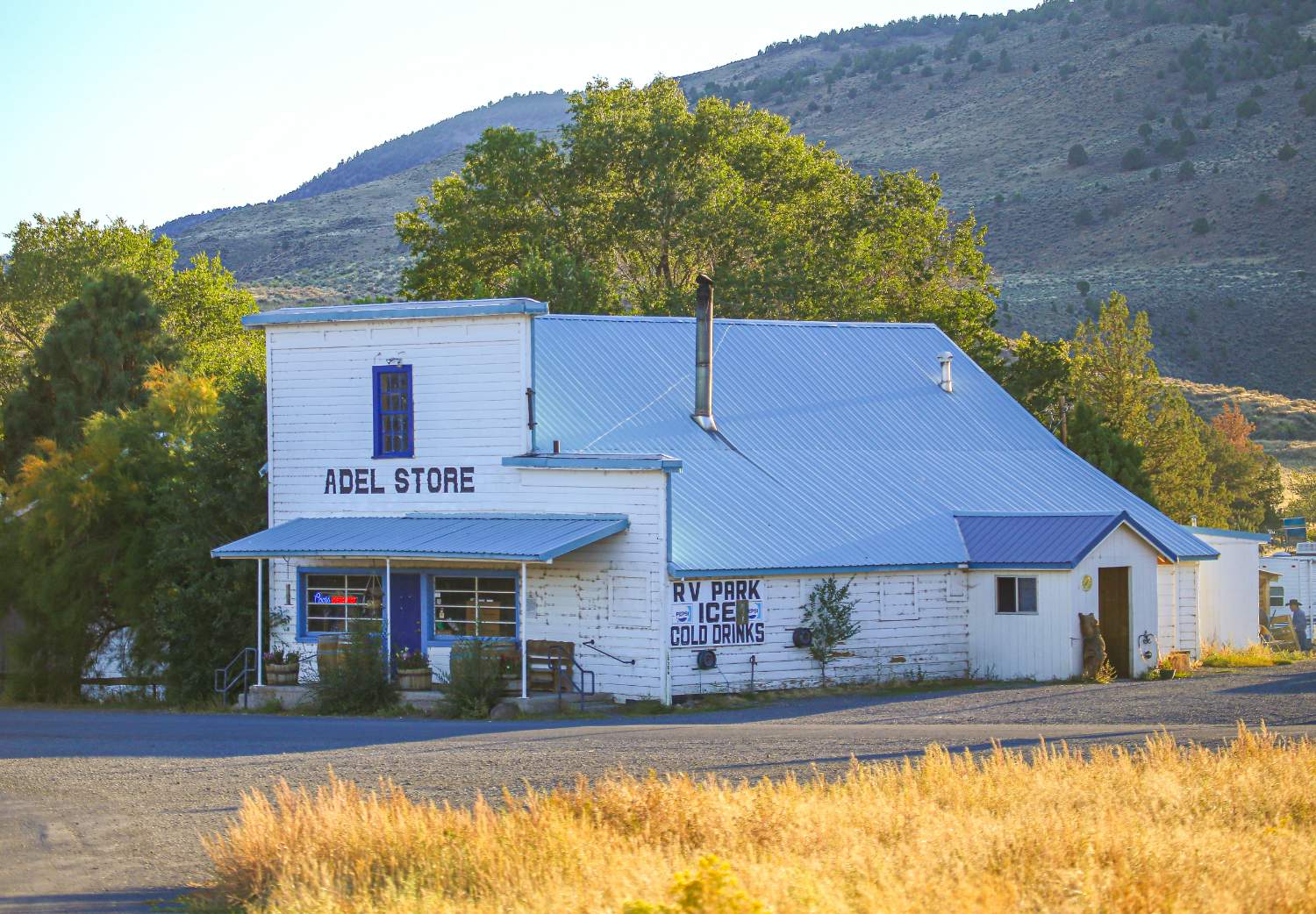 Solve ADEL, OREGON jigsaw puzzle online with 96 pieces