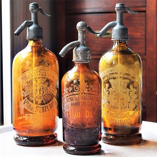 Solve Vintage Syphon Seltzer Bottles jigsaw puzzle online with 25 pieces