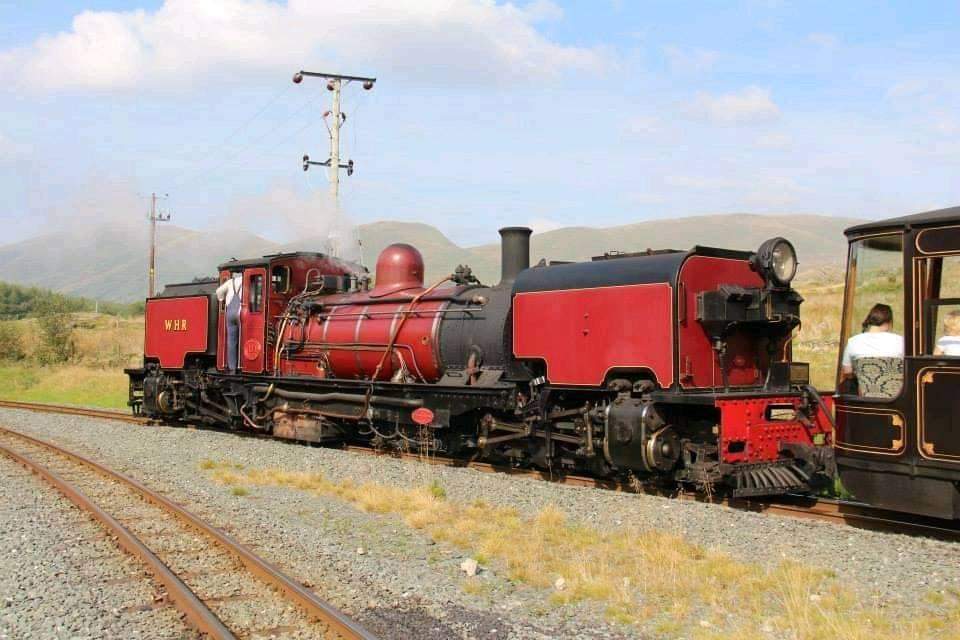 Solve 138 Garratt NGG16 Welsh Highland Railway UK jigsaw puzzle online with 176 pieces