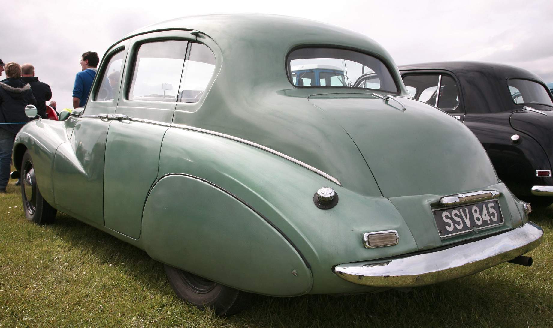 Solve Sunbeam Talbot 90 - 1949 jigsaw puzzle online with 209 pieces