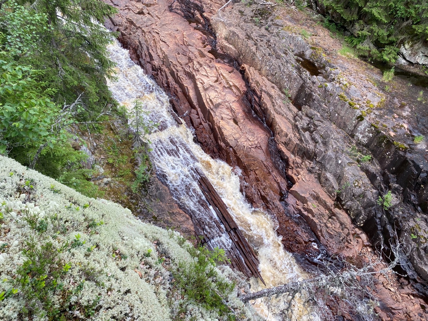 Solve Waterfall used for floating of logs jigsaw puzzle online with 48 ...