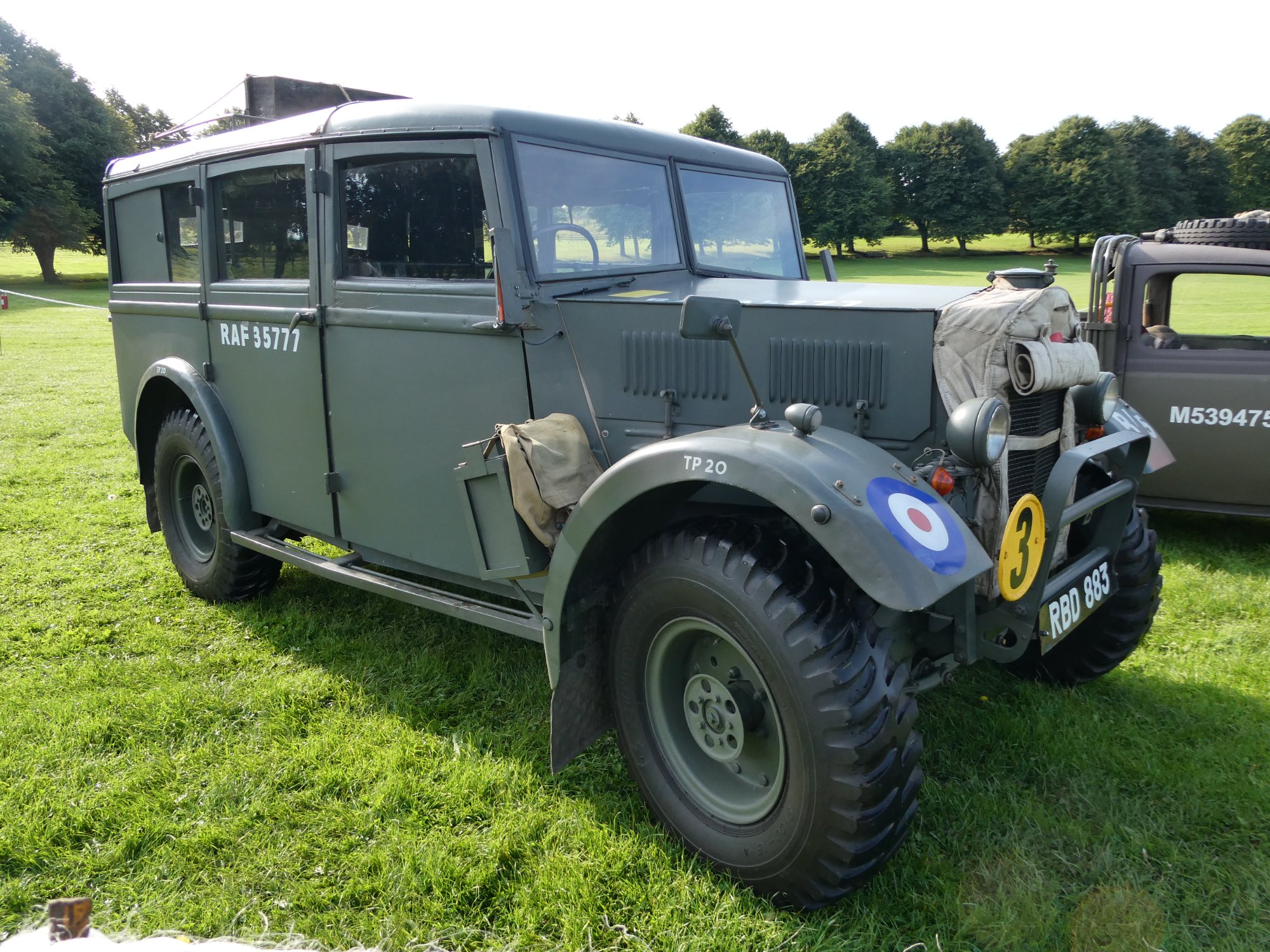 Solve 1942 Humber Staff Car jigsaw puzzle online with 300 pieces