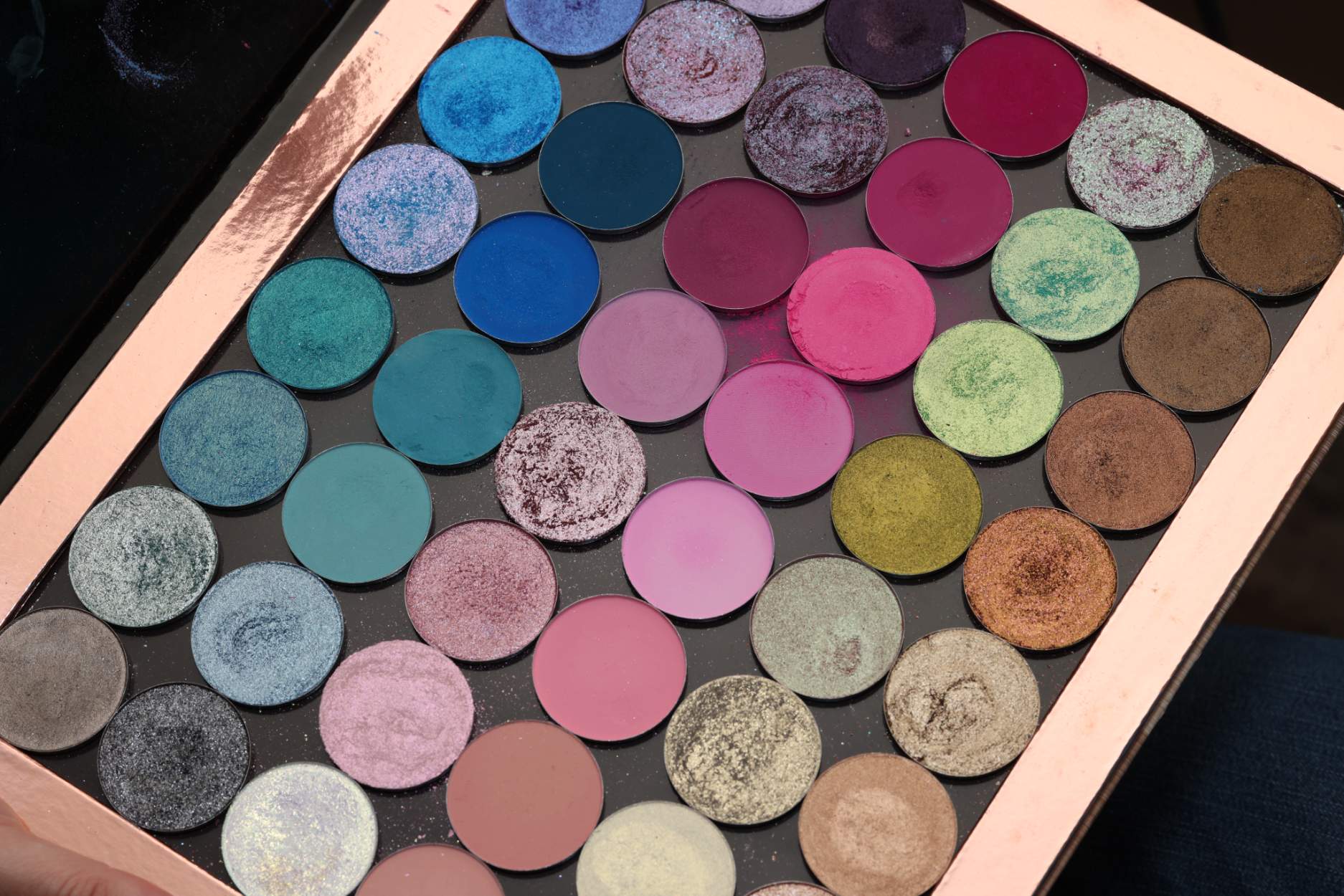 Jigsaw Puzzle | 48 Shades | 150 pieces | Jigidi