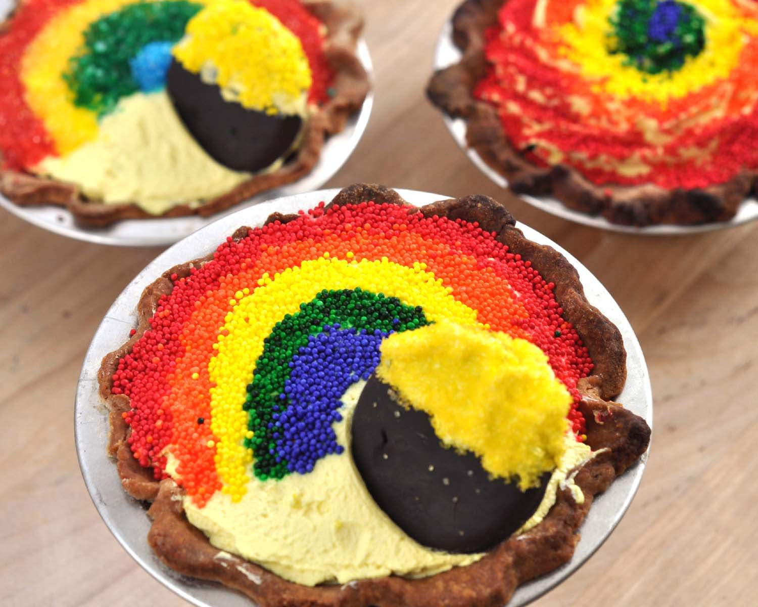 Solve RainBow Pudding Pie jigsaw puzzle online with 550 pieces