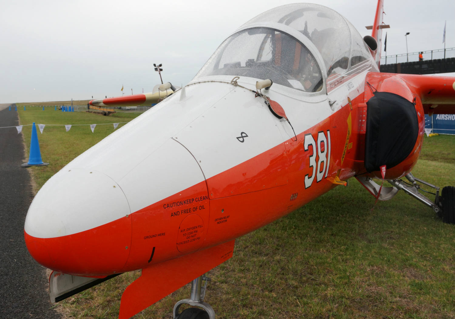 Puzzle | 165 pièces | SIAI Marchetti S211 jet trainer (ex Rep ...