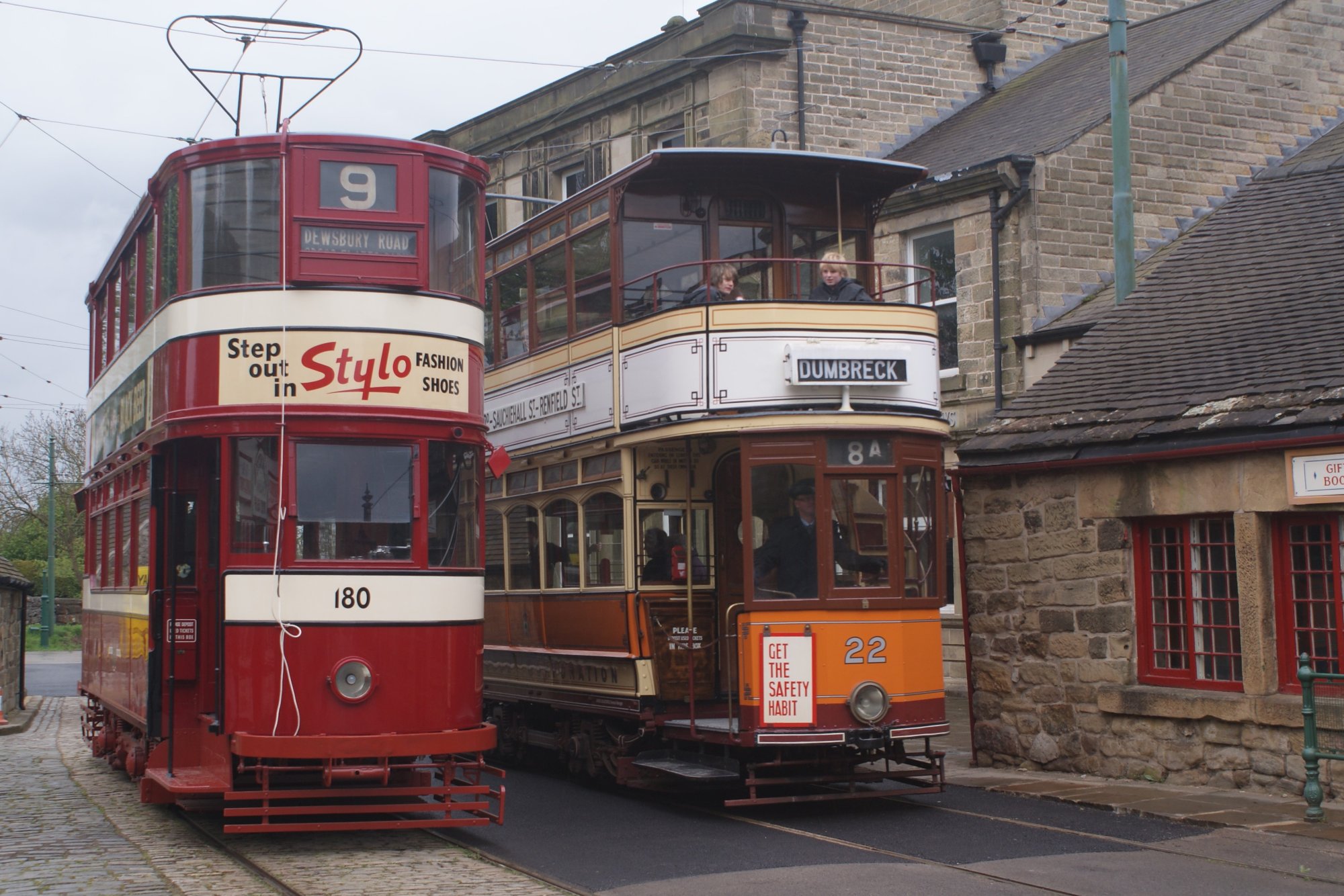 Jigsaw Puzzle | 600 pieces | Trams at Crich tramway museum | Jigidi