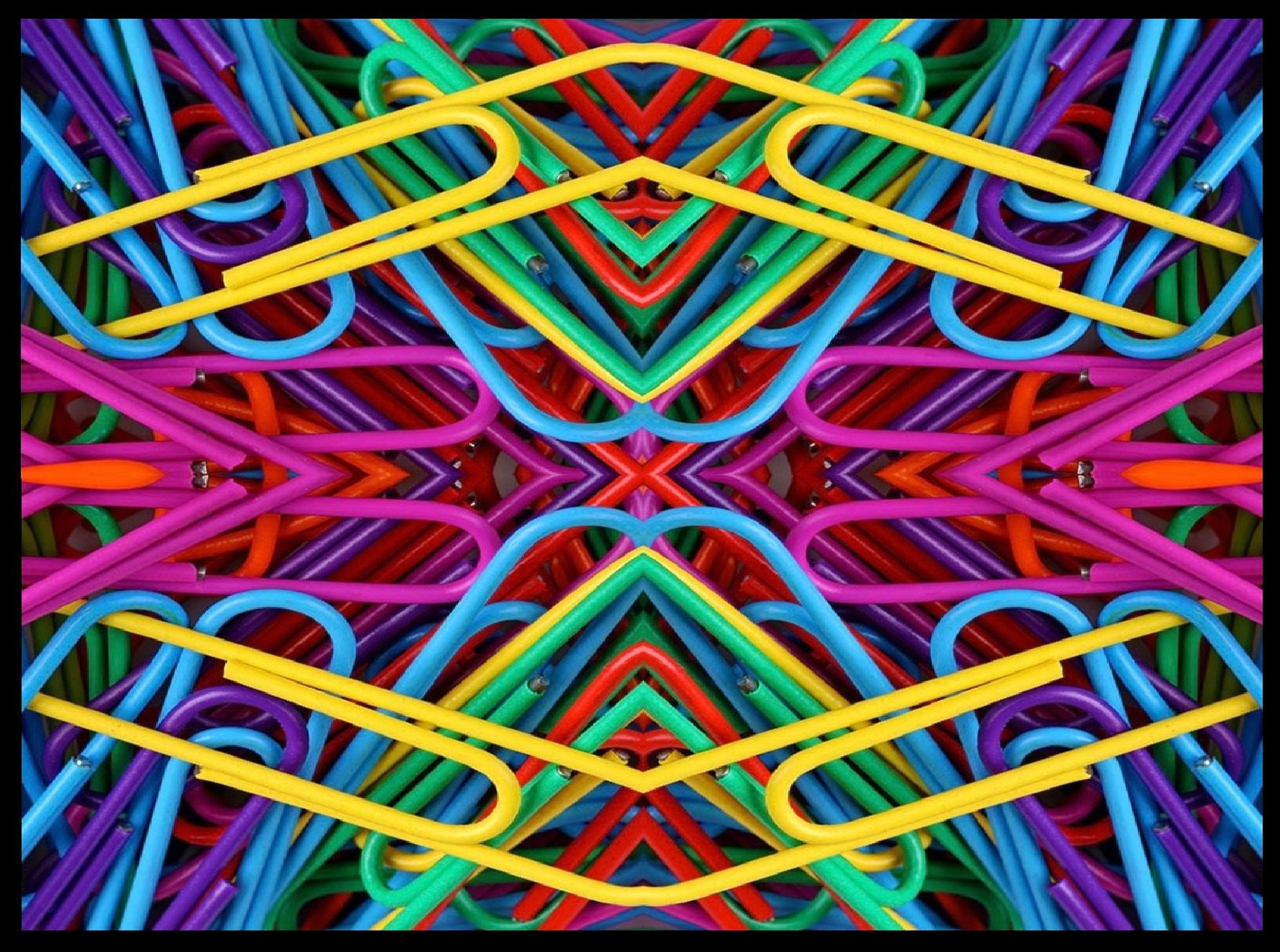 Solve e2 jigsaw puzzle online with 130 pieces