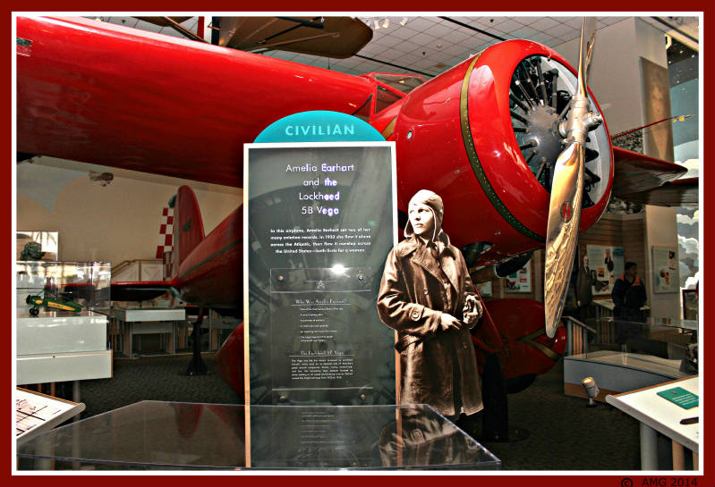 Solve Amelia Earhart jigsaw puzzle online with 12 pieces