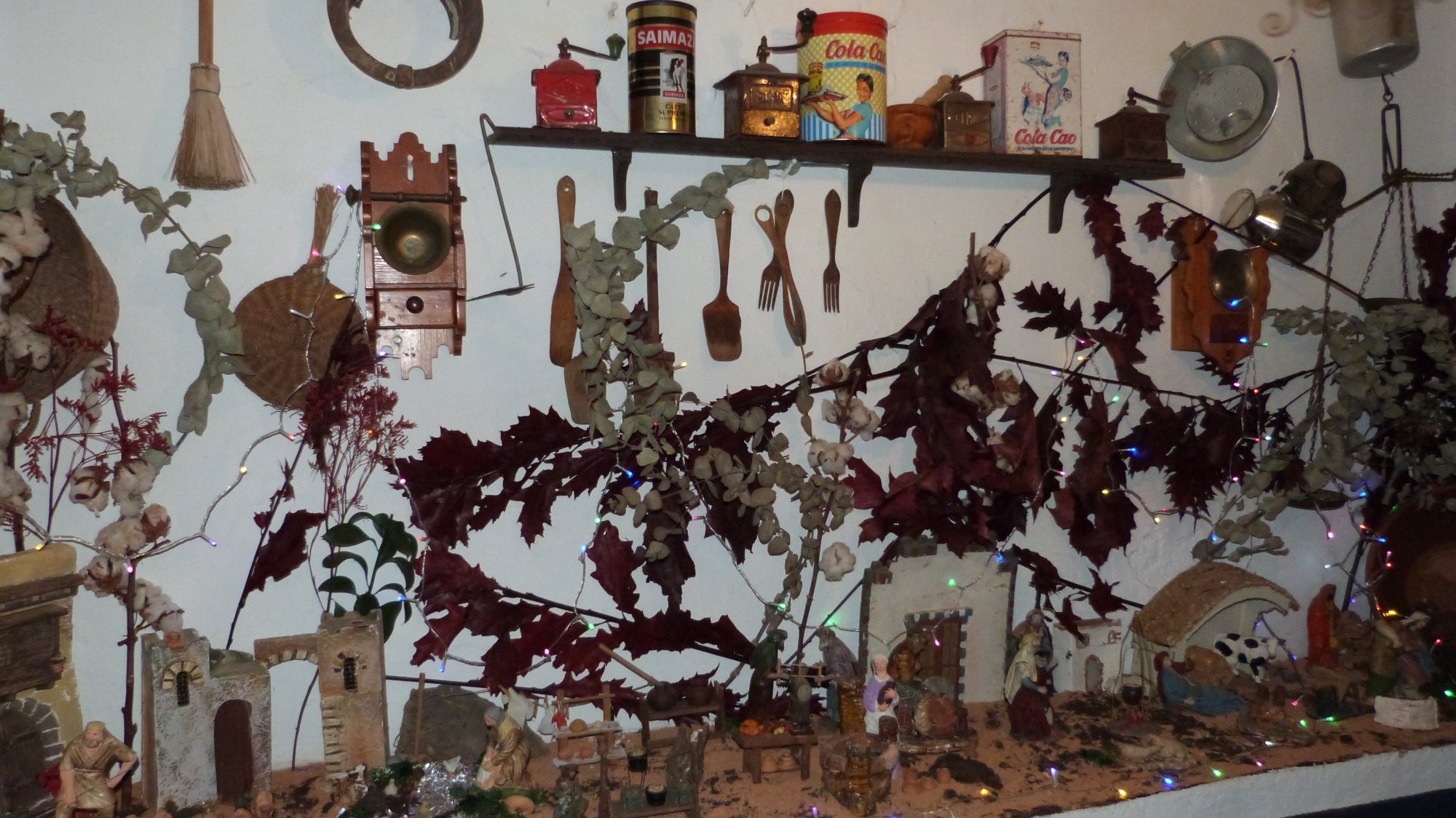 Solve Escenificación Navideña jigsaw puzzle online with 84 pieces