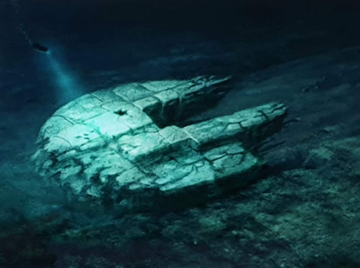 Solve THE BALTIC SEA DISC jigsaw puzzle online with 35 pieces
