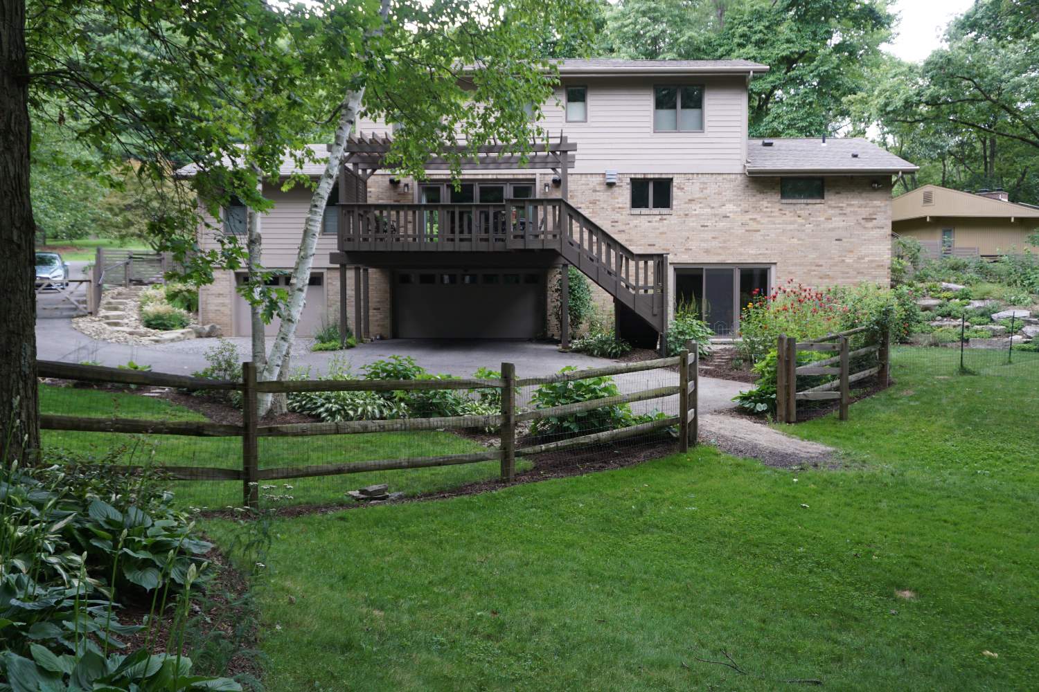 Solve Reno Series #13, Finished Rear jigsaw puzzle online with 40 pieces