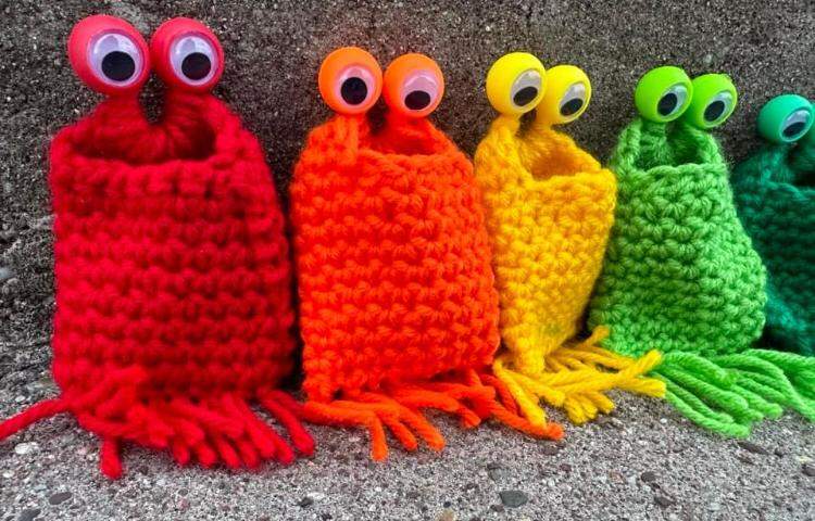Solve crochet fun jigsaw puzzle online with 96 pieces