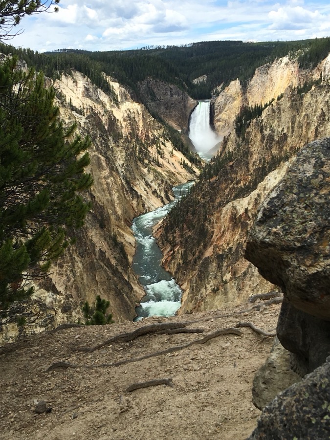 Solve Falls Yellowstone jigsaw puzzle online with 35 pieces