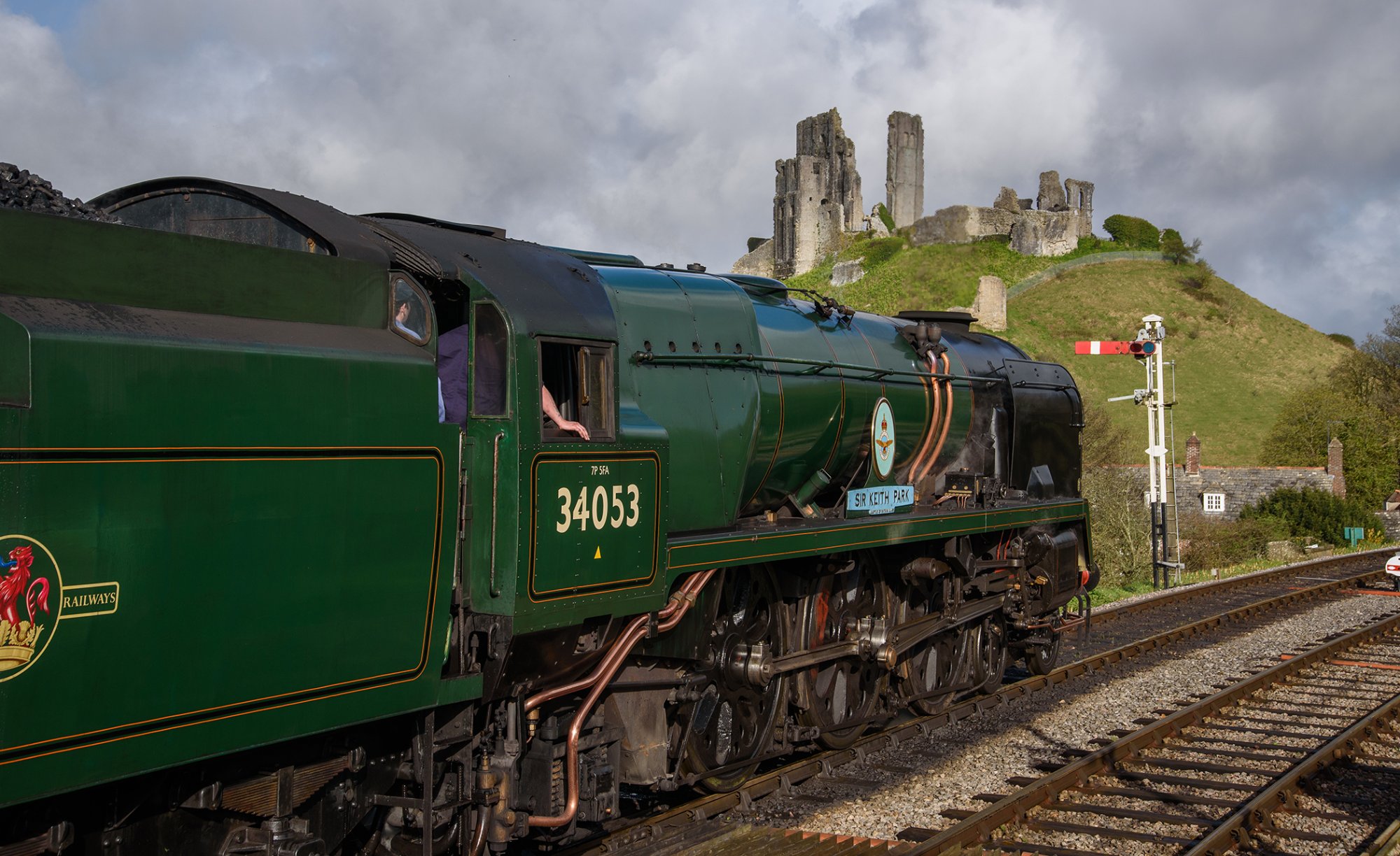 Solve SR Battle of Britain Class 4-6-2 34053 Sir Keith Park at Corfe ...