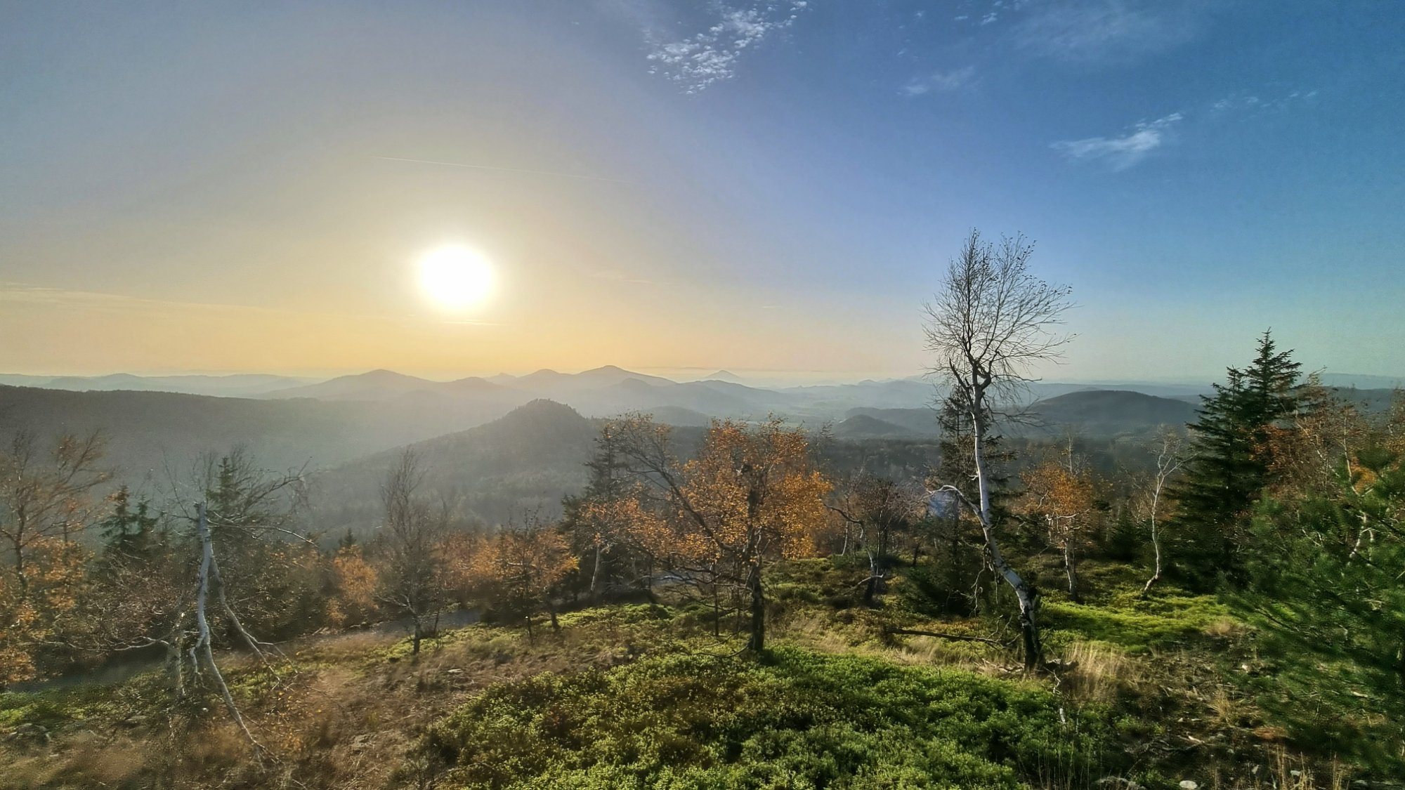 Solve Dablova hora - GC9QQ2Q jigsaw puzzle online with 220 pieces