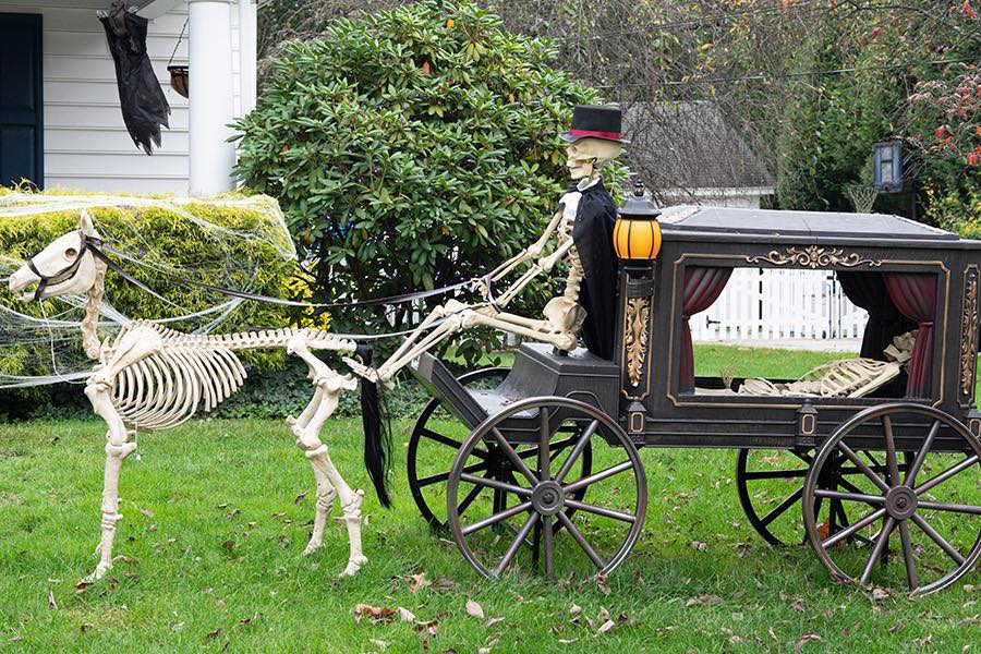 Jigsaw Puzzle | 35 pieces | Halloween Dead Wagon | Jigidi