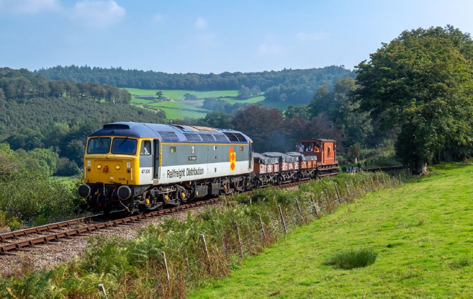 Solve Railfreight Distribution Class 47 47306 The Sapper. jigsaw puzzle ...