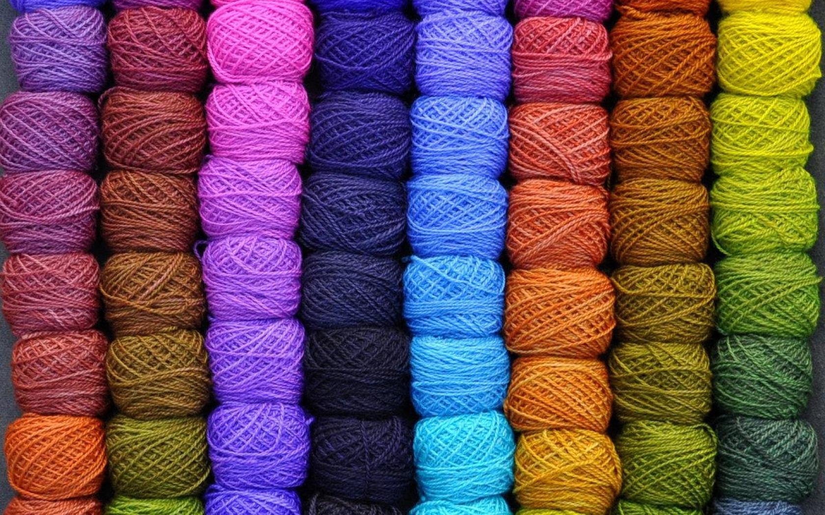 Solve Yarn 🧶 jigsaw puzzle online with 104 pieces