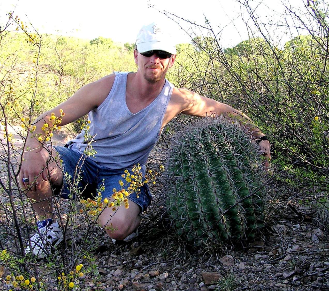 Jigsaw Puzzle | Hugging a cactus | 56 pieces | Jigidi