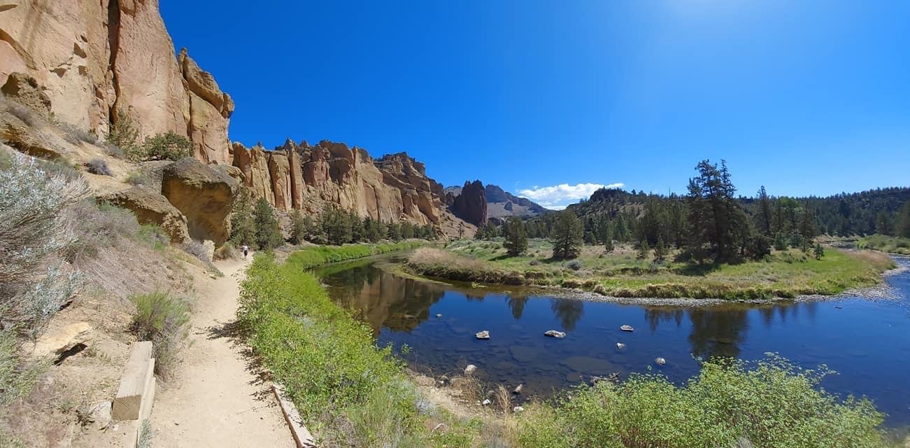 Solve Oregon jigsaw puzzle online with 210 pieces