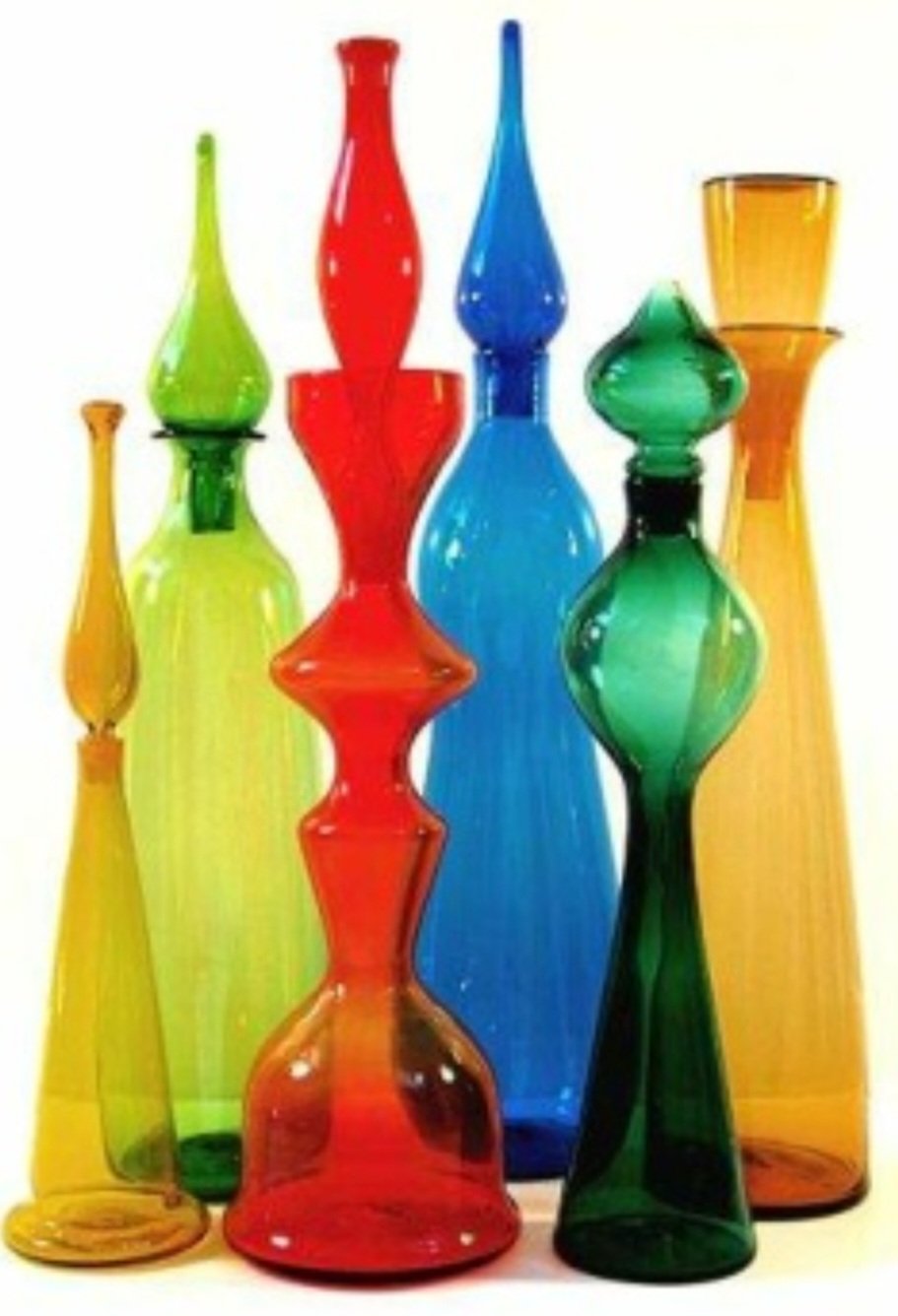 Solve Colored glass jigsaw puzzle online with 352 pieces