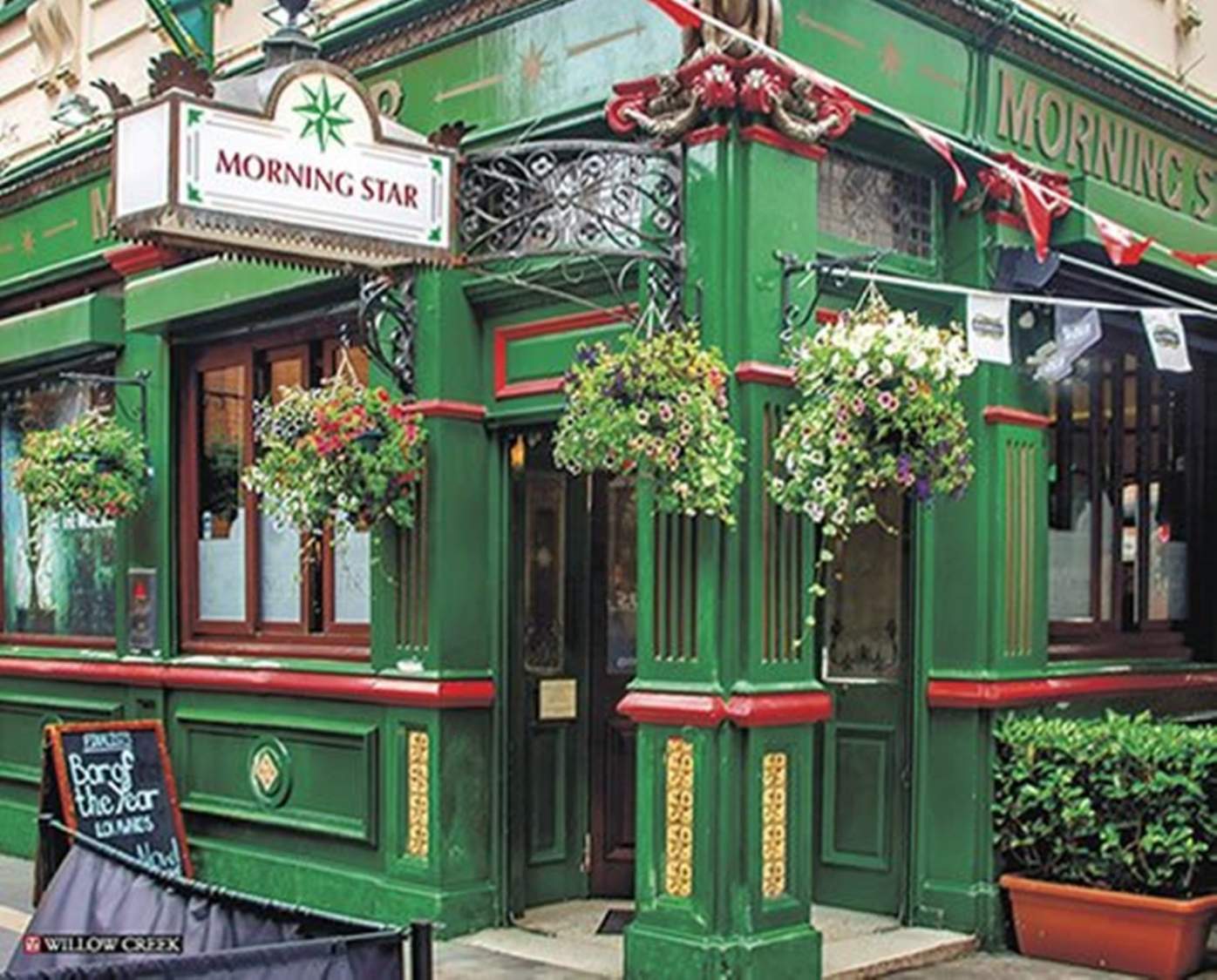 Solve The Morning Star Pub jigsaw puzzle online with 80 pieces