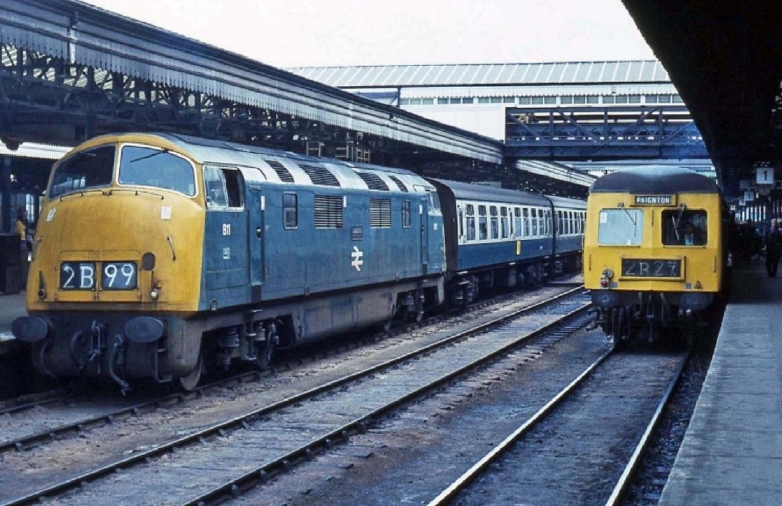 Solve BR Class 42 Warship 811 Daring at Exeter St Davids, 1970. jigsaw ...