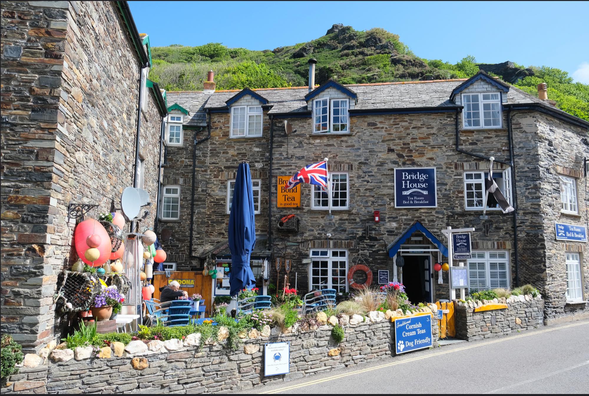 Solve Bridge Castle. Tea Rooms. Boscastle. Cornwall. UK. jigsaw puzzle ...