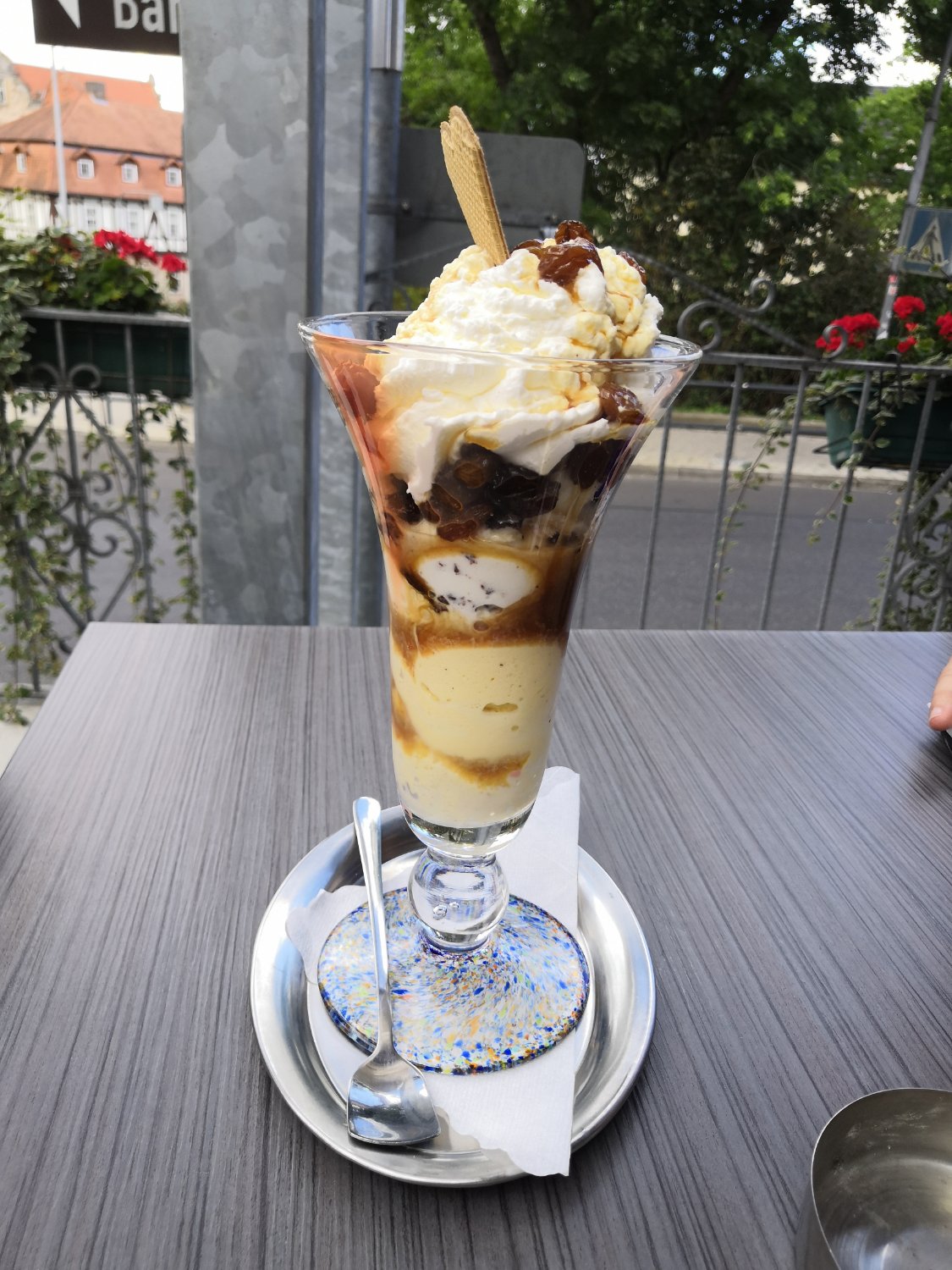 Solve Eis-Runde 12 jigsaw puzzle online with 204 pieces