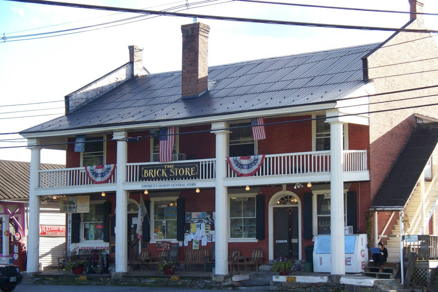 Solve The Brick Store, Bath NH jigsaw puzzle online with 15 pieces