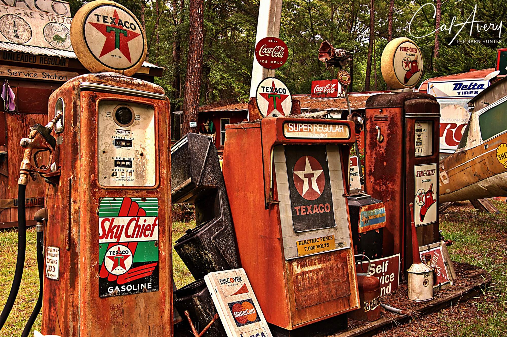 Solve Sky Chief Rust jigsaw puzzle online with 600 pieces