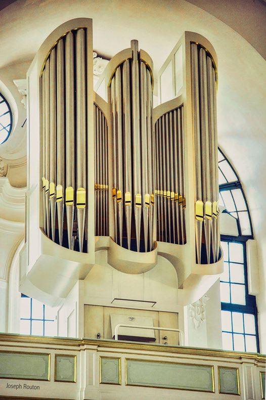 Solve the Freiburger organ, one of the five organs, in St. Michael's ...