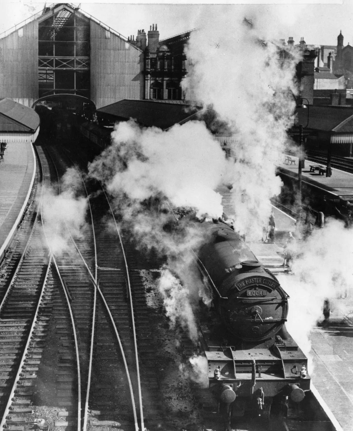 Solve A3 60048 “Doncaster” at Nottingham Victoria jigsaw puzzle online ...