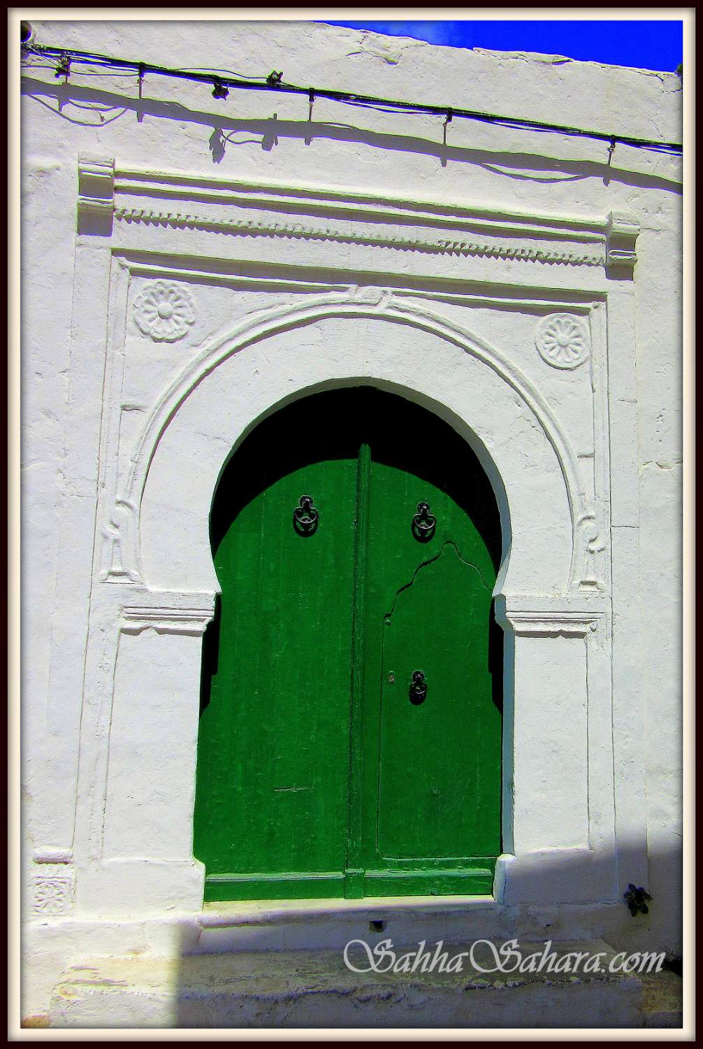 Solve In Tunisia, not all green doors are mosques, but all mosque doors ...