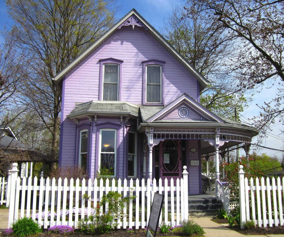 Solve Pretty little house in Aylmer, Ontario, by Dougtone (pic cropped ...