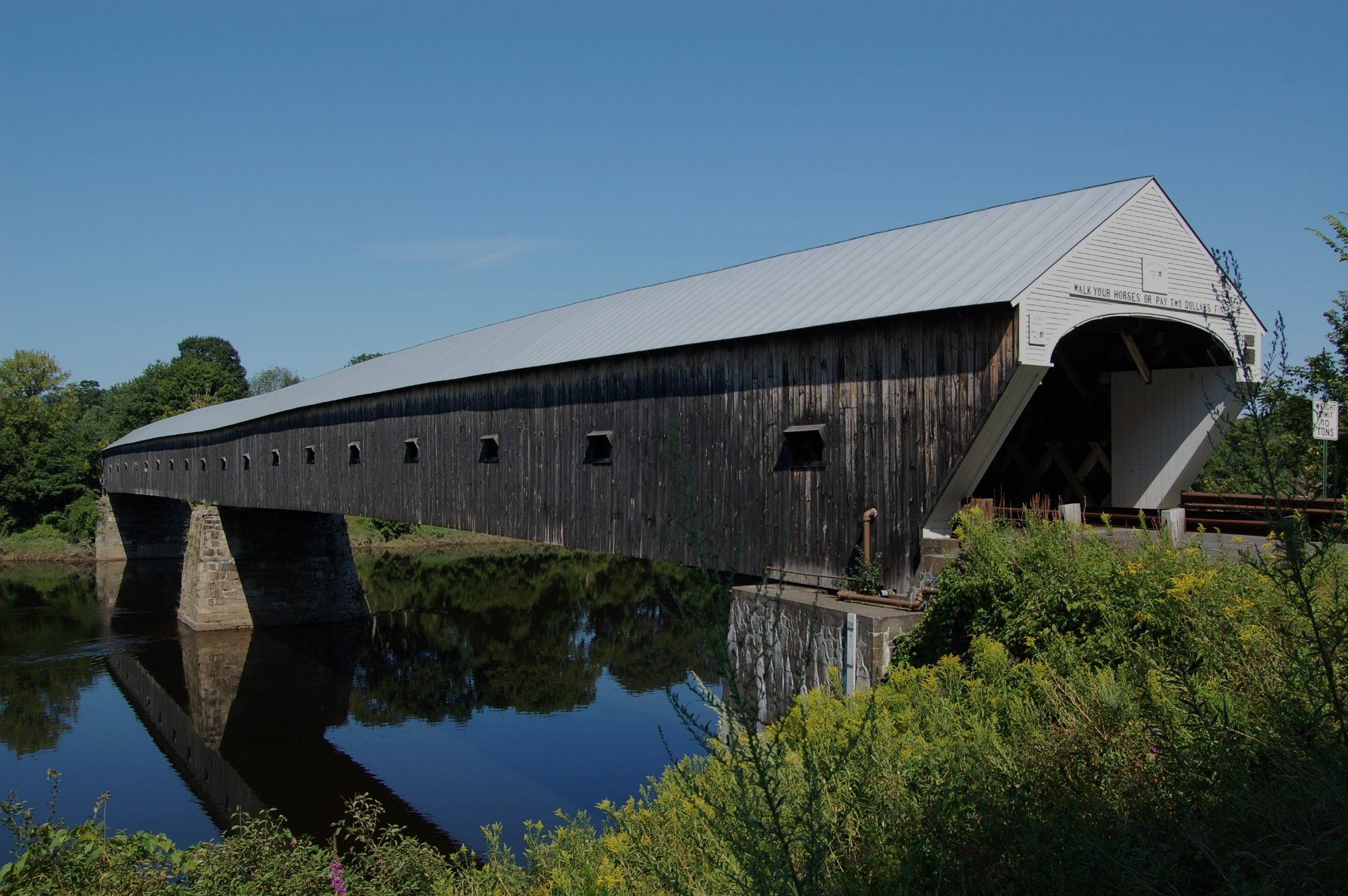 Solve Historic Cornish-Windaor Covered Bridge jigsaw puzzle online with ...