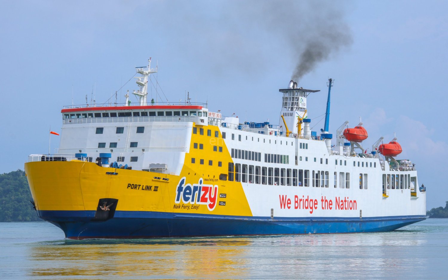 Solve Port Link III jigsaw puzzle online with 24 pieces