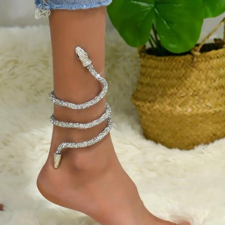 Solve Sparkle Bling jigsaw puzzle online with 9 pieces