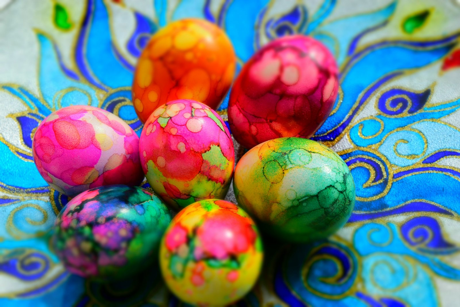 Jigsaw Puzzle | 40 pieces | Easter eggs | Jigidi