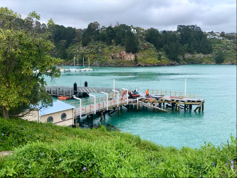 Solve Wharf at Diamond Harbour jigsaw puzzle online with 12 pieces