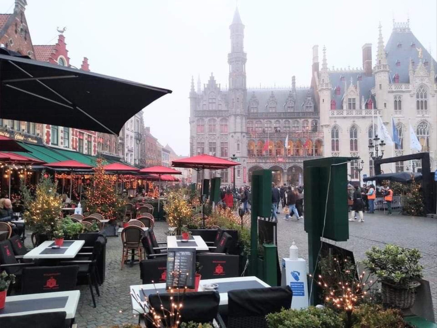 Solve B4252CD5-E60D-4E5A-B34E-B1DA2C57CBEC jigsaw puzzle online with ...