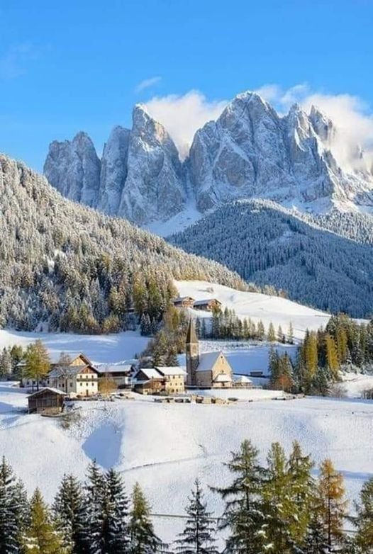 Solve Church of St.Magdalena - Dolomites jigsaw puzzle online with 35 ...