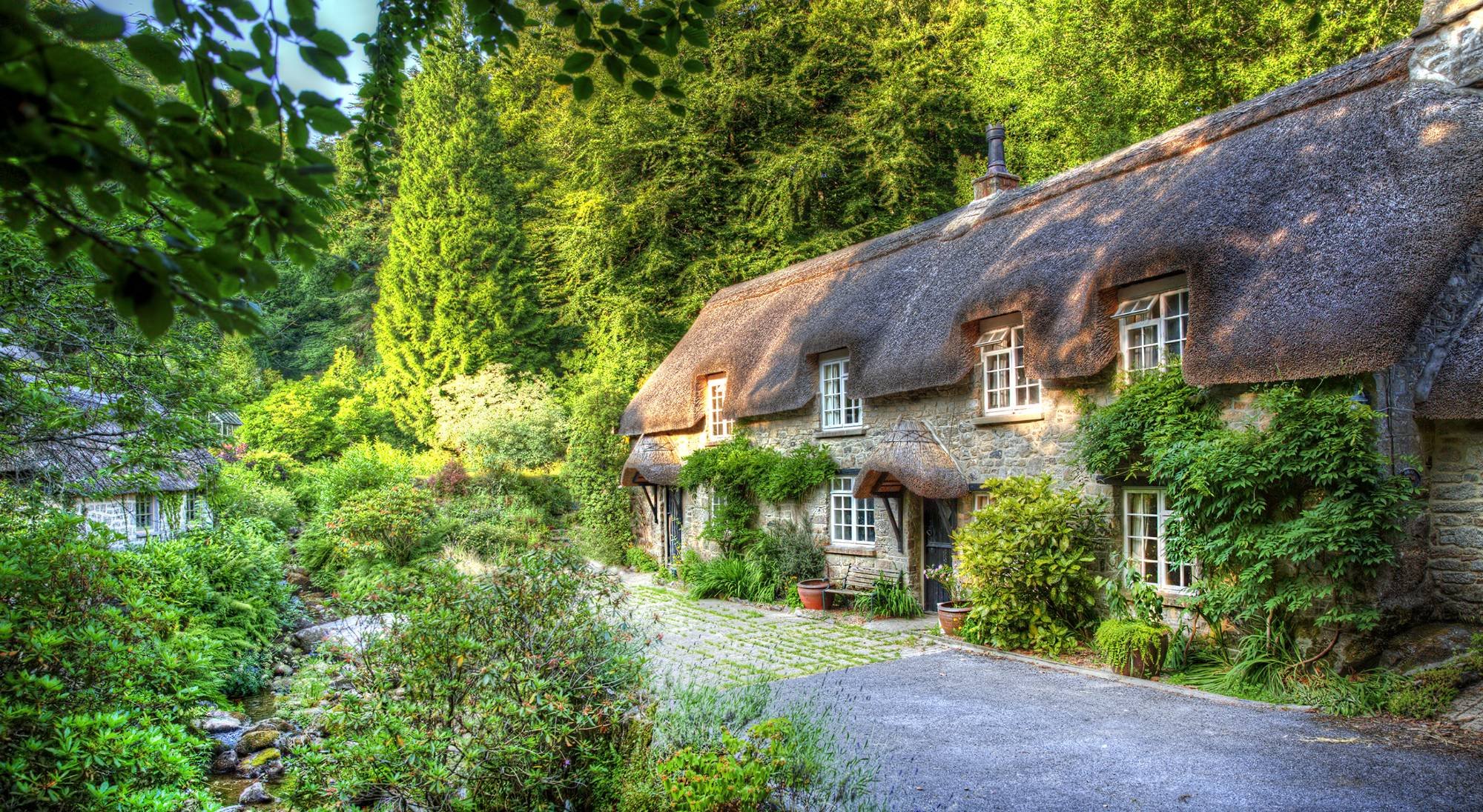 Solve Cottage in Dartmoor, Devon, UK jigsaw puzzle online with 120 pieces
