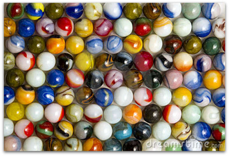 Solve More colorful-marbles jigsaw puzzle online with 54 pieces