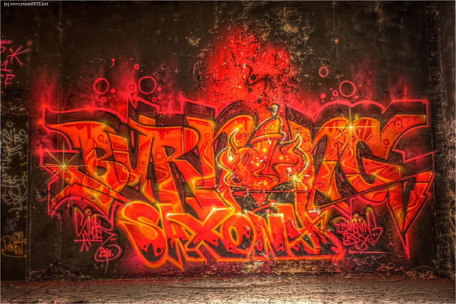 Solve Lostplace Graffiti HDR 2 jigsaw puzzle online with 260 pieces